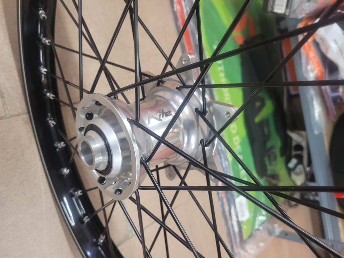 Sada kolies Kite s ráfikmi Excel A60 CR - OKR Moto