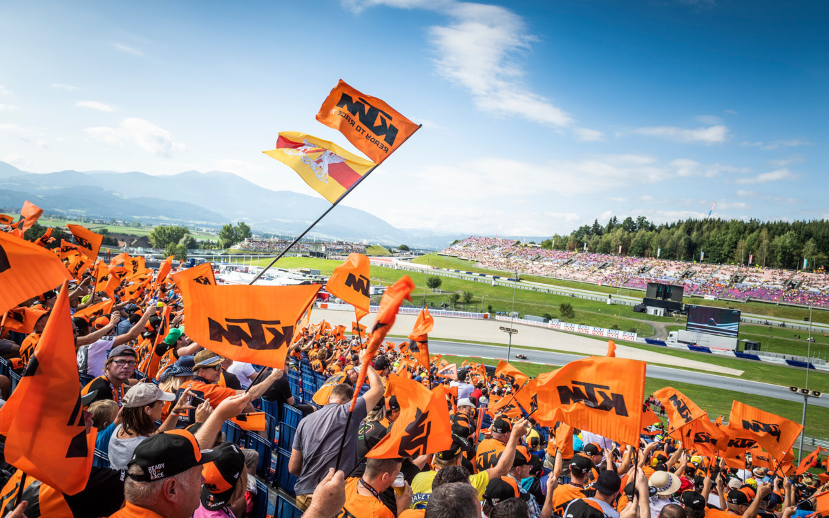 MOTO GP PACKAGE SPIELBERG 19 MEN - OKR Moto